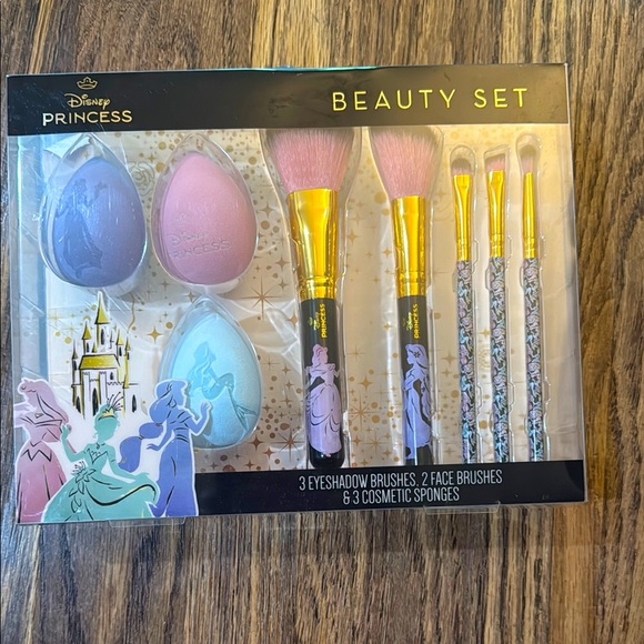 Disney | Accessories | Disney Princess Beauty Set With Pink Blue Purple ...